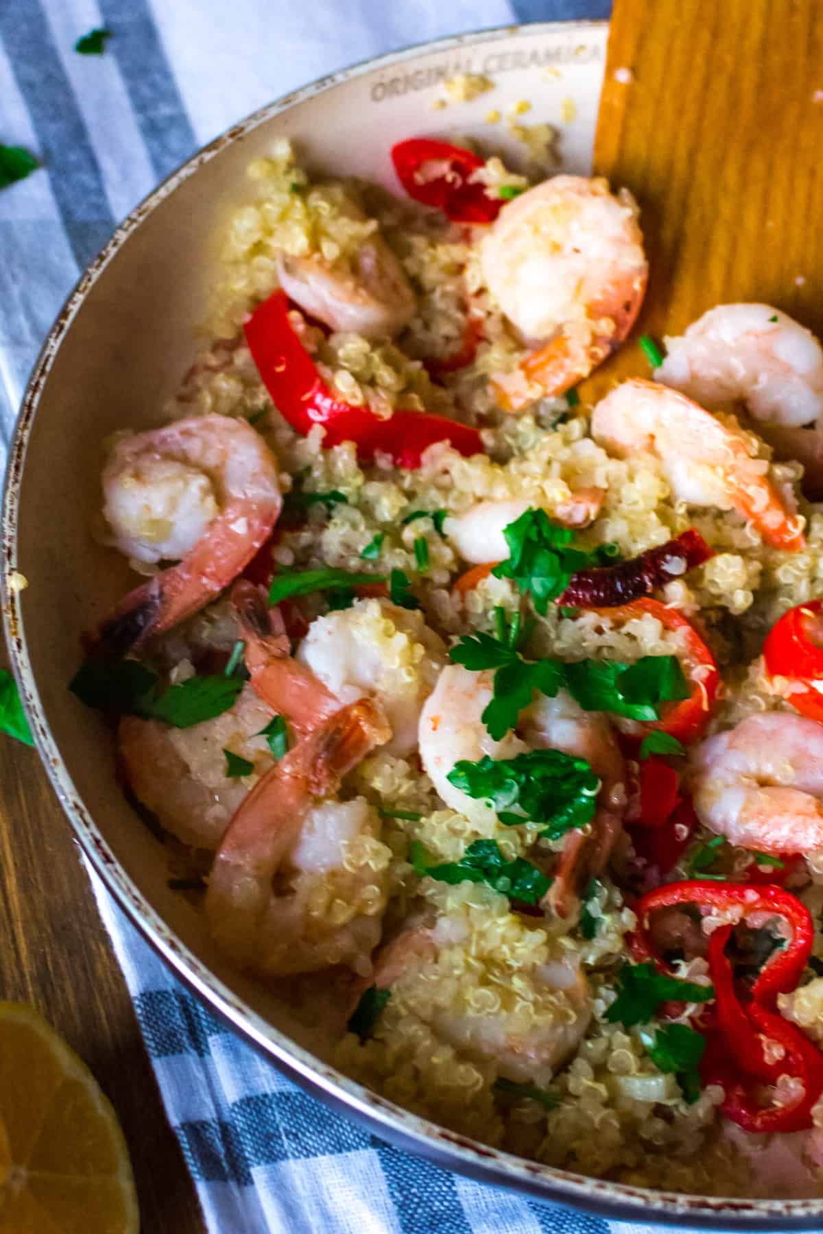 Easy Garlic Shrimp and Quinoa Recipe in 30 Minutes