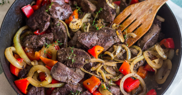Simple Beef Liver and Onion Recipe (That’s Super Flavorful)